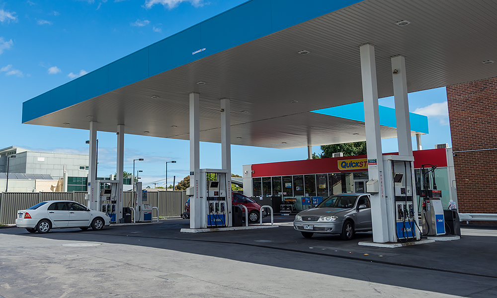 Why Do Petrol Prices Go Up And Down? | RAC WA